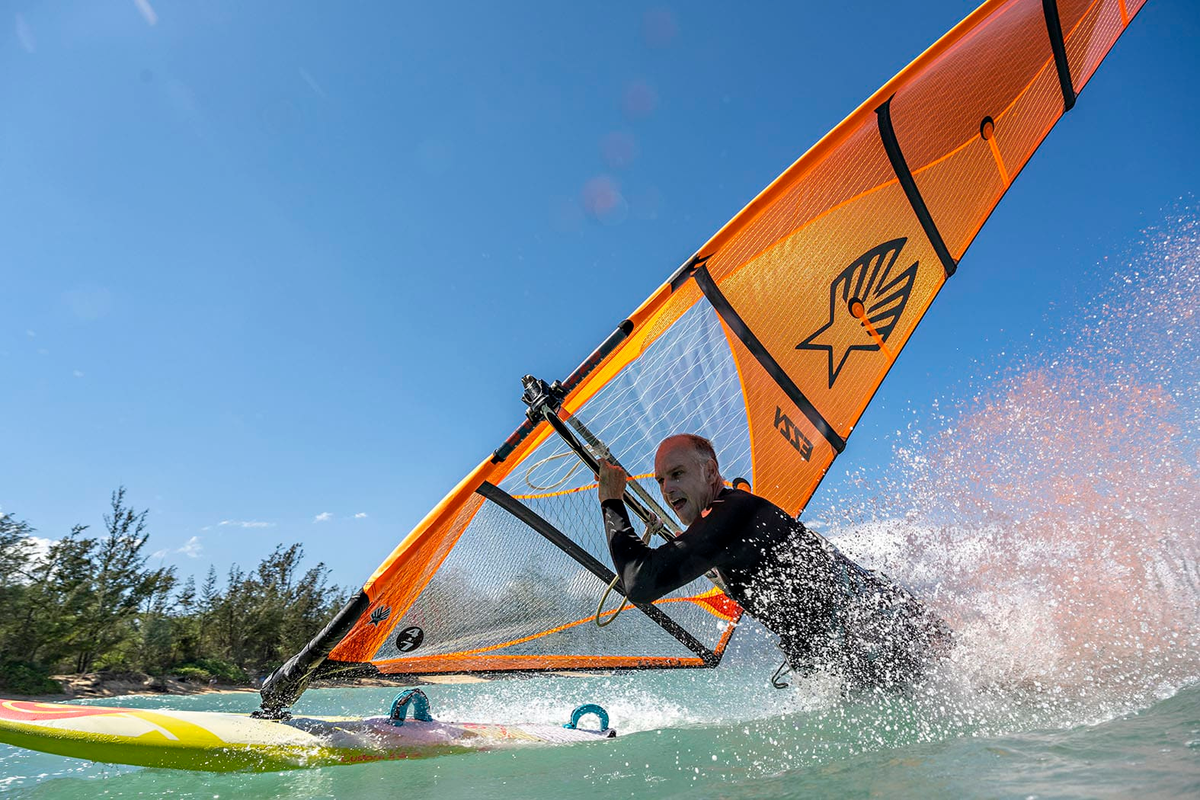 Ezzy Sails – OceanAir Sports
